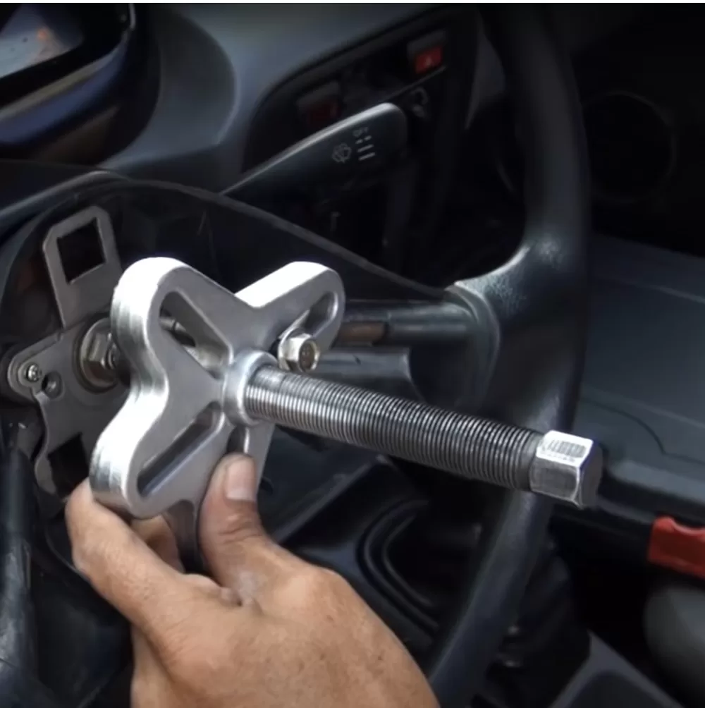 9047 Steering Wheel Puller Set – Eu Soon Tools Sdn Bhd
